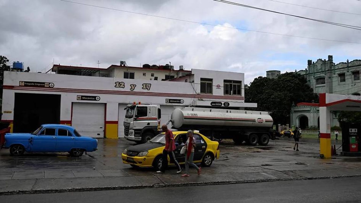 AQSH Kubaga neft yetkazib beradigan davlatlarga boj soladi